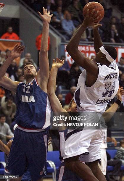 54 Efes Pilsen Istanbul Hutson Andre Photos And High Res Pictures Getty Images