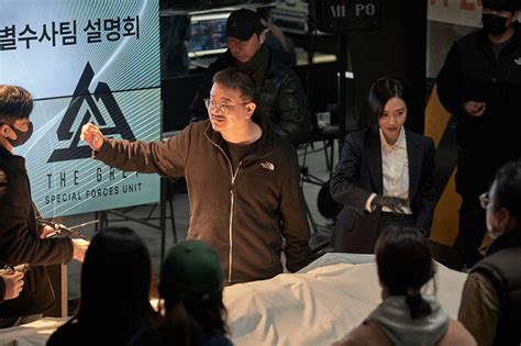 ‘기생수 더 그레이 연상호 감독 필살기 집약됐다‥新 차원의 크리처 장르물 손에 잡히는 뉴스 눈에 보이는 뉴스 뉴스엔