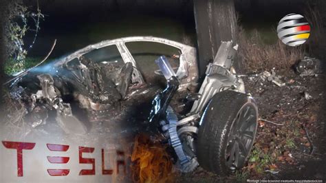 Unfall Mit E Auto Tesla Fahrer Verbrennt Bei Lebendigem Leib