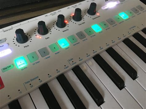 Test Arturia Keystep Pro Keyboard Controller And Sequencer Amazona De