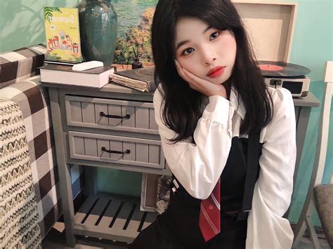 D Ng Thu H Ng On Twitter C N Sinh H Ng L I Tu I One More Time