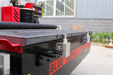 High End 1335 ATC CNC Router 3 Axis CNC Router Wood CNC Machine With Oscillating Knife Sale In