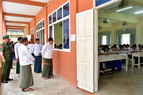 တနင်္သာရီတိုင်းဒေသကြီးဝန်ကြီးချုပ်ဦးမြတ်ကို ကျောင်းစာကြည့်တိုက်များဖွံ့ဖြိုးတိုးတက်ရေးနှင့် စာဖတ