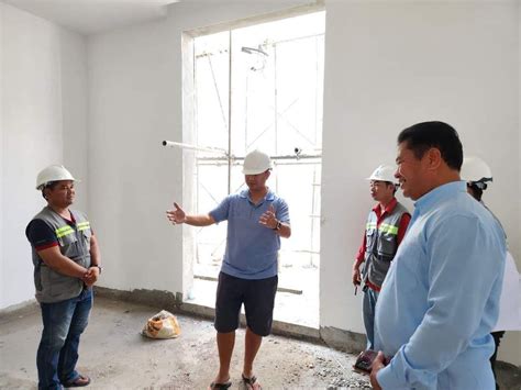 លោក ហ៊ុន ម៉ានិត ឆ្លៀតឱកាសបានមកពិនិត្យវឌ្ឍនភាពការងារសាងសង់អគារស្នាក់ការ