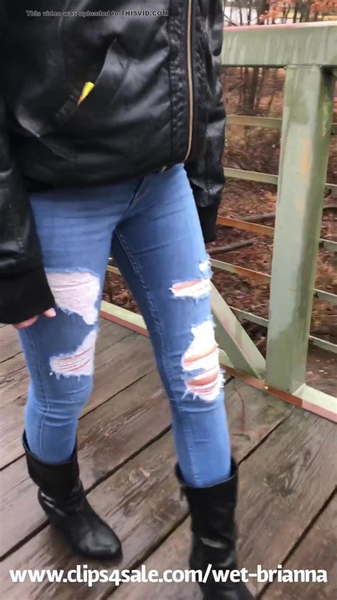Brianna Pees Jeans Over Bridge Thisvid Com
