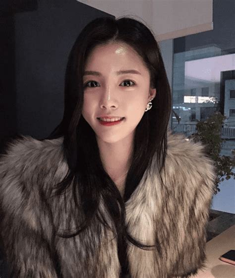 한동안 잠잠했던 배구선수 이다영 역대급 파격 비키니 근황 포스트쉐어