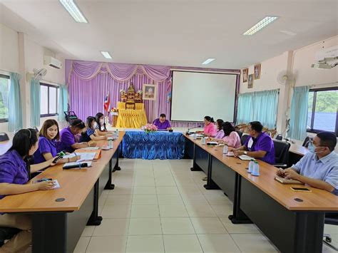 นายกองค์การบริหารส่วนตำบลนาขุม รองนายก ปลัด รองปลัด หัวหน้าสำนักปลัด