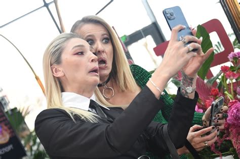 Суд признал «голую вечеринку Насти Ивлеевой пропагандой ЛГБТ