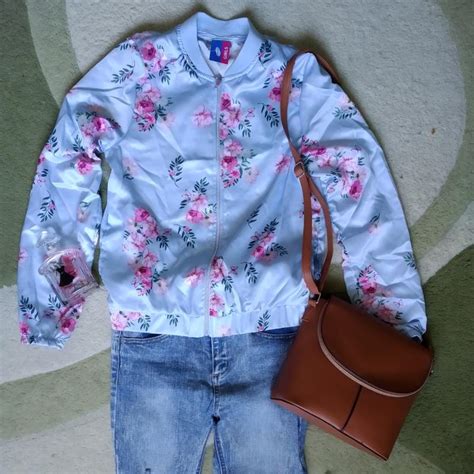 Бомбер Pepco — ціна 299 грн у каталозі Куртки Купити жіночі речі за доступною ціною на Шафі