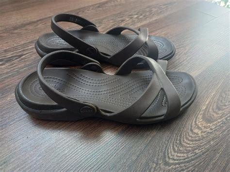 Crocs жіночі — ціна 500 грн у каталозі Сандалі Купити жіночі речі за доступною ціною на Шафі