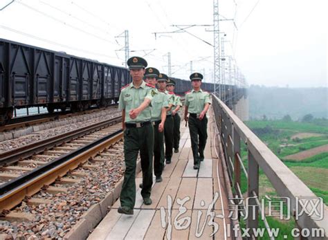 临汾市武警支队六中队是我市境内唯一一支守桥部队 临汾新闻网