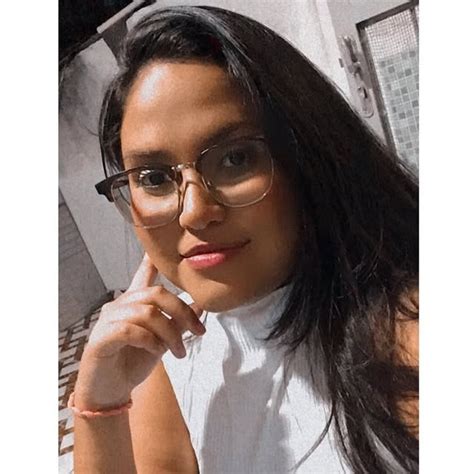 Letícia Anselmo Lele Ansellmo • Threads Say More