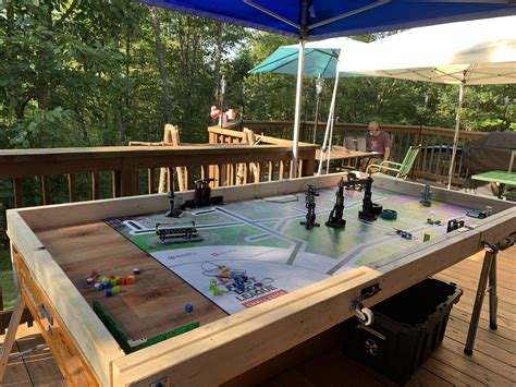 Folding Fll Table — Radioactive Robotics