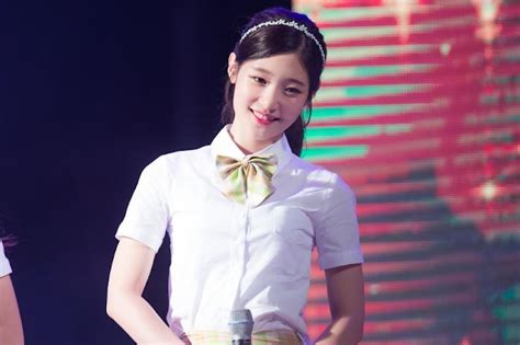 鄭彩妍jeong Chae Yeon 765girl