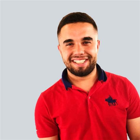 Özkan Onur Product Designer Linkedin