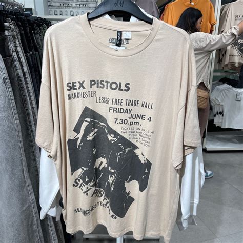 Jual Kaus T Shirt Sex Pistol Handm Women Jastip Jasa Titip Shopee Indonesia