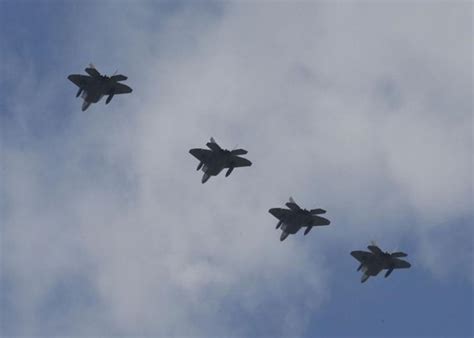 俄6軍機飛入防空識別區 美軍出動f22攔截