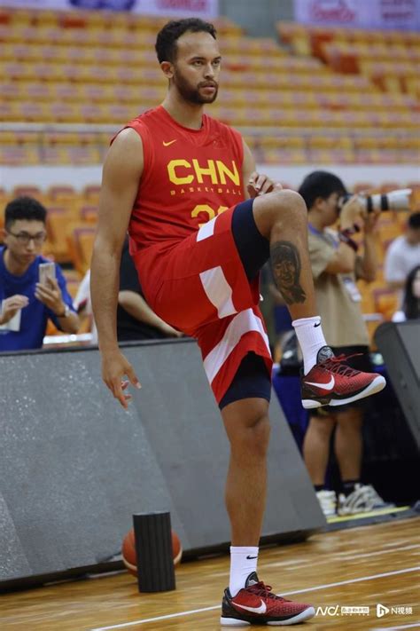 李凯尔今晚上演“归家”首秀，乔帅：世界杯出征名单即将出炉腾讯新闻
