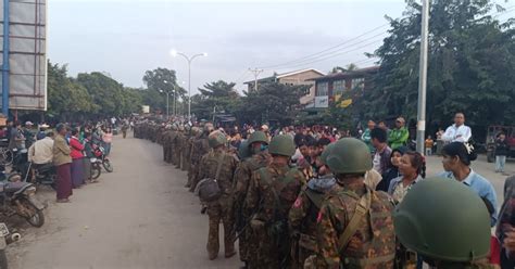 Myanmarnationalpost ကောလင်းမြို့နယ် အောင်ချမ်းသာကျေးရွာအနီးတွင် Kia Pdf အကြမ်းဖက်သမားများ