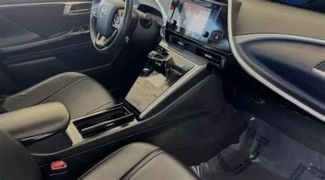 2017 Toyota Mirai Base Uces Motors