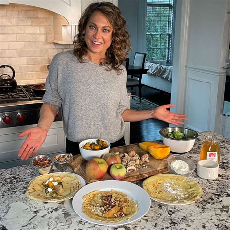 Ginger Zee Shares Her Dutch Grandmothers Crepe Recipe Abc News