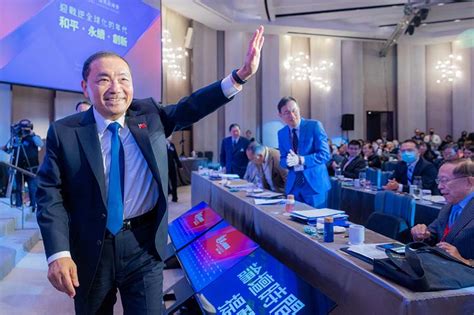 侯友宜喊話當選半年恢復特偵組 柯酸活在包青天時代
