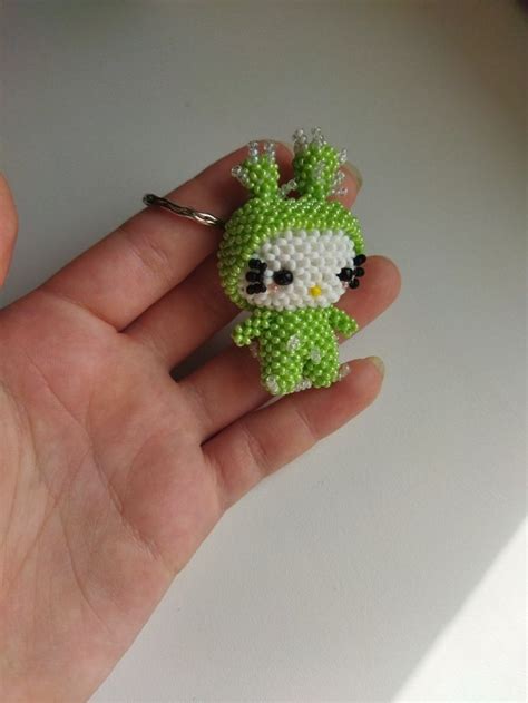 Хеллоу Китти в костюме кактуса