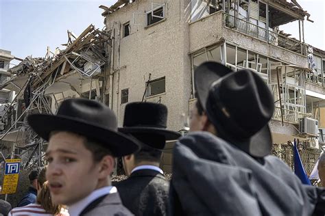 Iran Urges Israelis To Evacuate Tel Aviv And Haifa