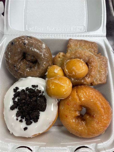 Snowflake Donuts Contact Updated August 2025
