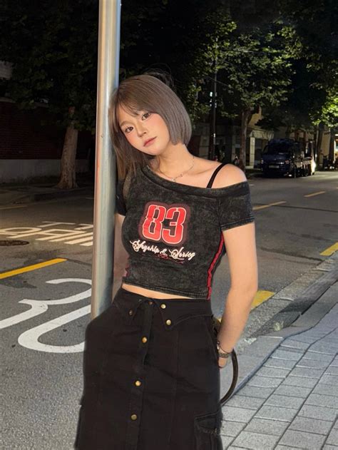 Instagram Photo By 이예령 • Jul 28 2025 At 623 Am Instagram Photo By 이예령 • Jul 28 2025 At 623 Am