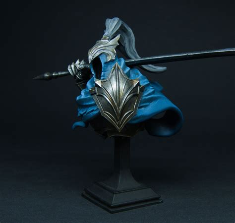 3d Printable Bust Fallen Knight By Bite The Bullet