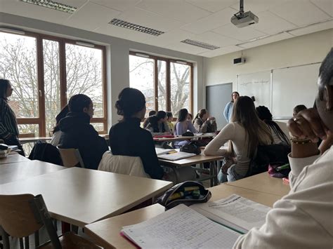 Lenseignement Général Lycee Fréderic Mistral