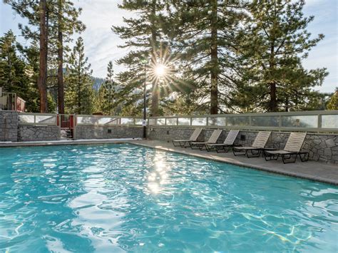Boutique Hotel In Stateline Holiday Inn Club Vacations Holiday Inn