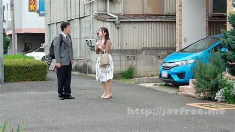 [dvmm 020] 顔出しmm号 美人妻限定 ザ・マジックミラー 仲良しママ友対抗！童貞逆ナンパ射精バトル！！ 2 出会ったばかりの年下童貞を人妻が恥じらいながらも手コキ・オナホコキ・フェラ