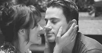 Maduixes I Xocolata EL EROTISMO POR LOS SENTIDOS LADRON DE BESOS Y CORAZONES