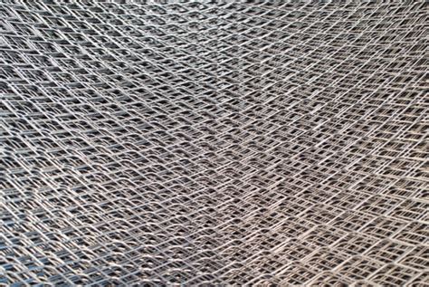 ตะแกรงเหล็ก 4 ประเภท กับความงามและความแกร่ง 4 แบบ จากบริษัท ผลิตภัณฑ์ตะแกรงเหล็กแผ่นไทย ในงาน