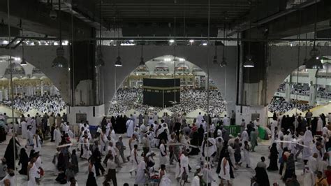 What Is Inside The Kaaba Videos And Hd Footage Getty Images
