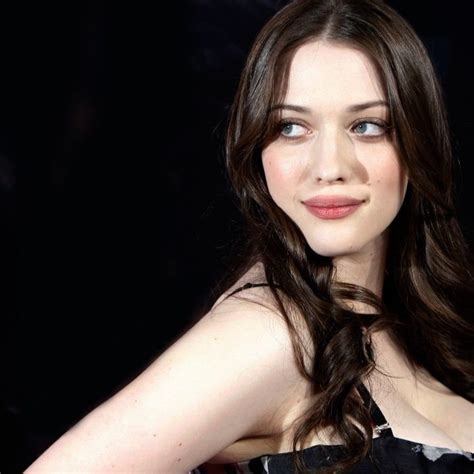 글래머 배우 캣 데닝스 후방주의 꾸르