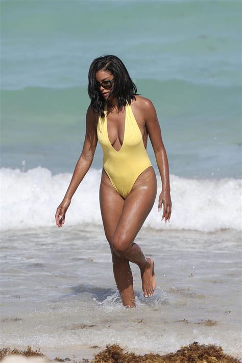 Claudia Jordan Sexy 70 Photos Thefappening