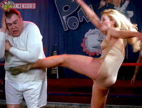 Stripes nude pics página