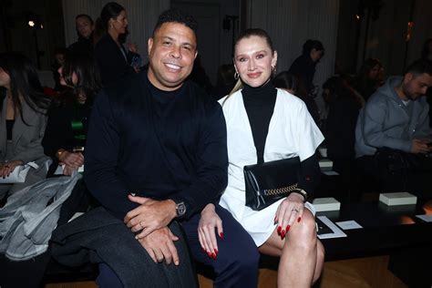 Paris Fashion Week Ronaldo Celina E Alessandra Ambrosio Marcam
