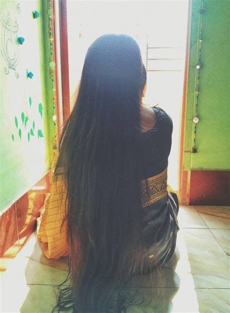 Pin By Hairtha Lh Llover On Loose Hair Long Silky Hair Extremely Long Hair Long Hair Pictures