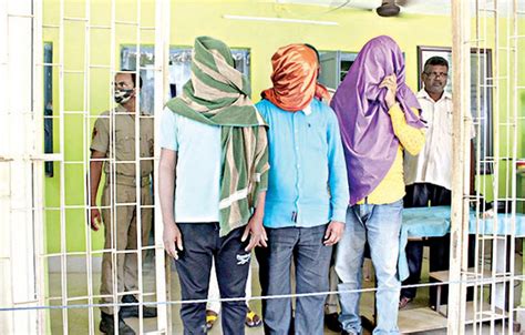 ଗେଷ୍ଟହାଉସ୍‌ରେ ସେକ୍ସ ରାକେଟ୍‌ ଦଲାଲ ସମେତ ୩ ଗିରଫ ରୂପଜୀବୀ ଉଦ୍ଧାର