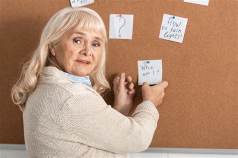 Early Signs Of Memory Loss And How Memory Care Can Help