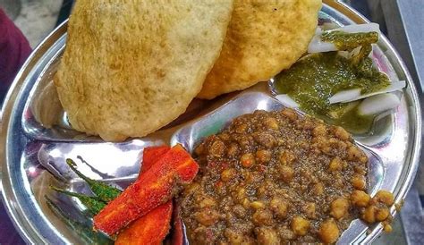 5 Places Dishing Out The Best Chole Bhature In East Delhi Whatshot Delhi Ncr