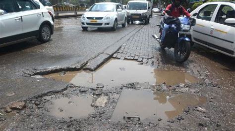 Pothole Dwtection Object Detection Dataset And Pre Trained Model By Image Analysisassignment