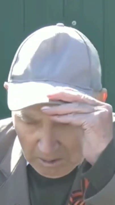 Солдаты поздравили ветерана Youtube