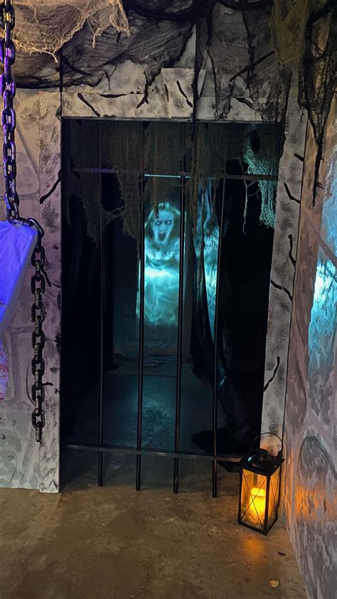 Halloween Decorations Haunted House At Emily Greenlee Blog