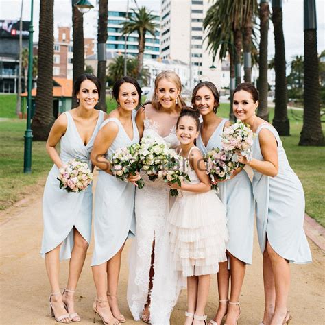 Pale Blue V Neck Unique Beach Summer Short Bridesmaid Dresses Wg800
