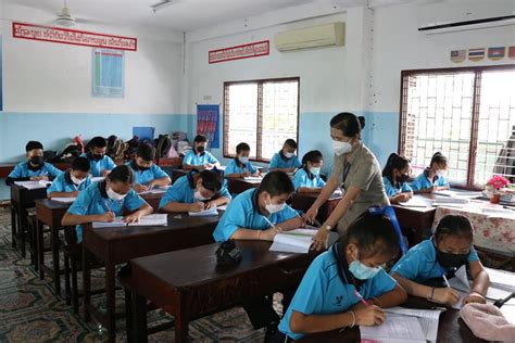 ຄູເປັນຜູ້ທີ່ຖ່າຍທອດຄວາມຮູ້ ໃຫ້ແກ່ຜູ້ອື່ນໄດ້ ເນື່ອງໃນວັນຄູແຫ່ງຊາດ ວັນທີ 7 ຕຸລາ ຄົບຮອບ 28 ປີ